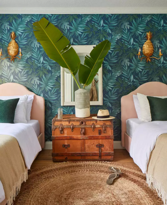 11 Creative Airbnb Theme Ideas That Will Leave Your Guests in Awe (With ...